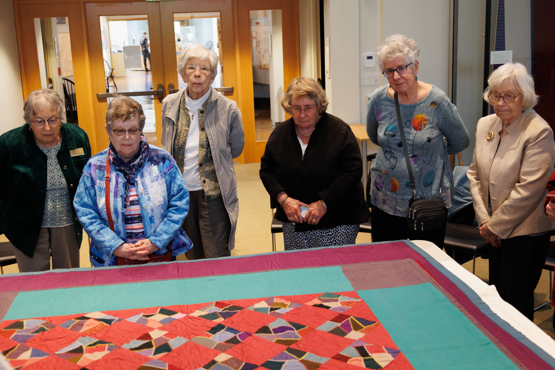 A Tribute to Amish Quilts - Garden Spot Village